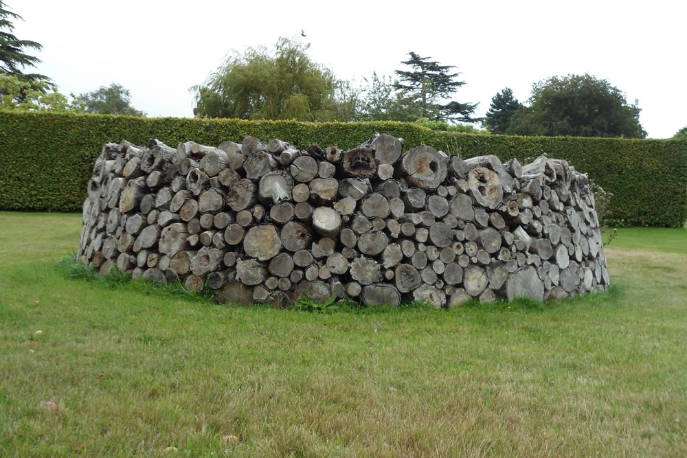 WOOD STACK SCULPTURE WORCESTERSHIRE - Outdoor Living Space